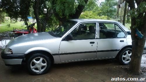 Fotos de Chevrolet Monza en Formosa Capital $ARS 32.000, aÃ±o 1997, Nafta